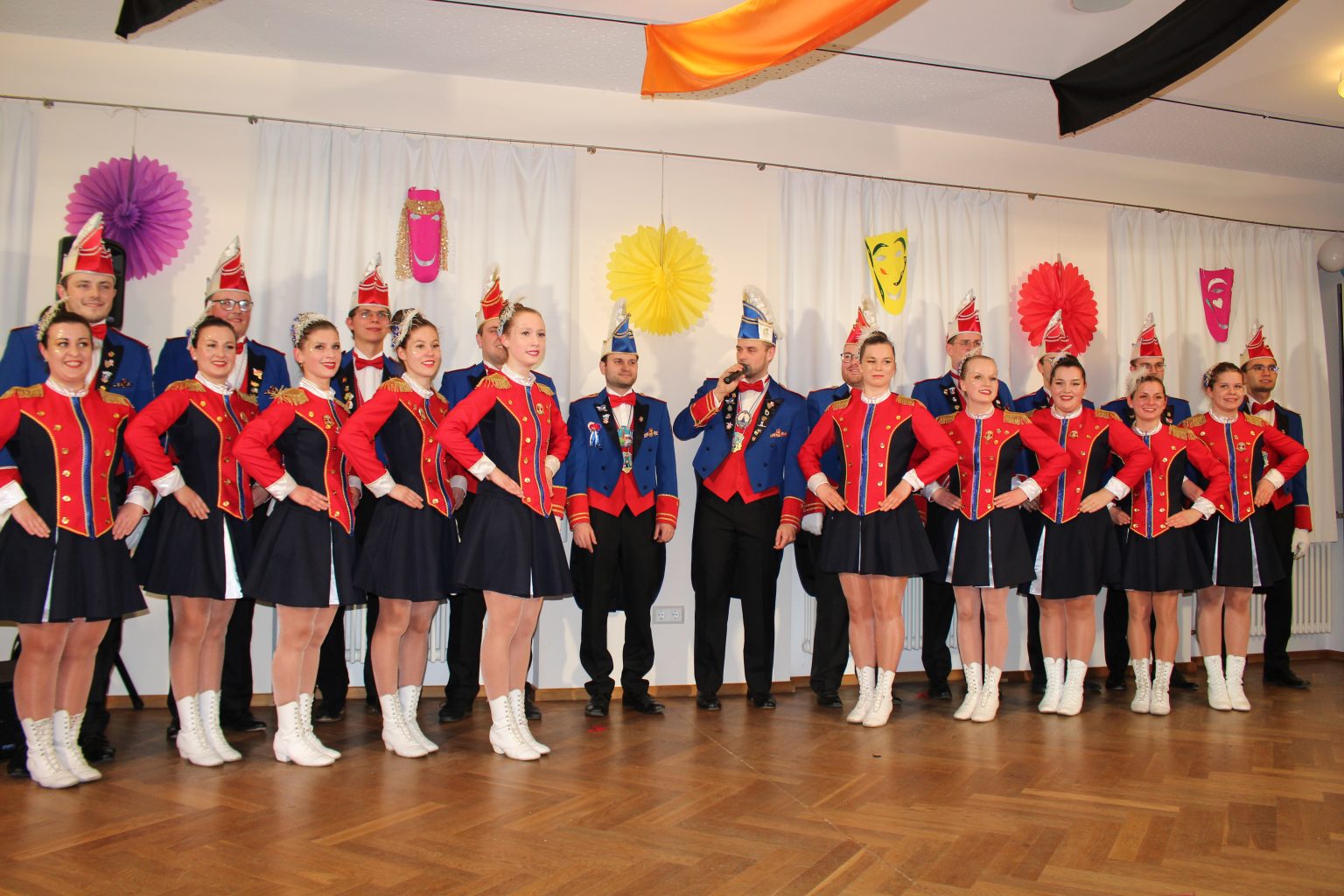 Tanzen, singen, schunkeln beim KDFB – Pfarreiengemeinschaft Vilsbiburg ...